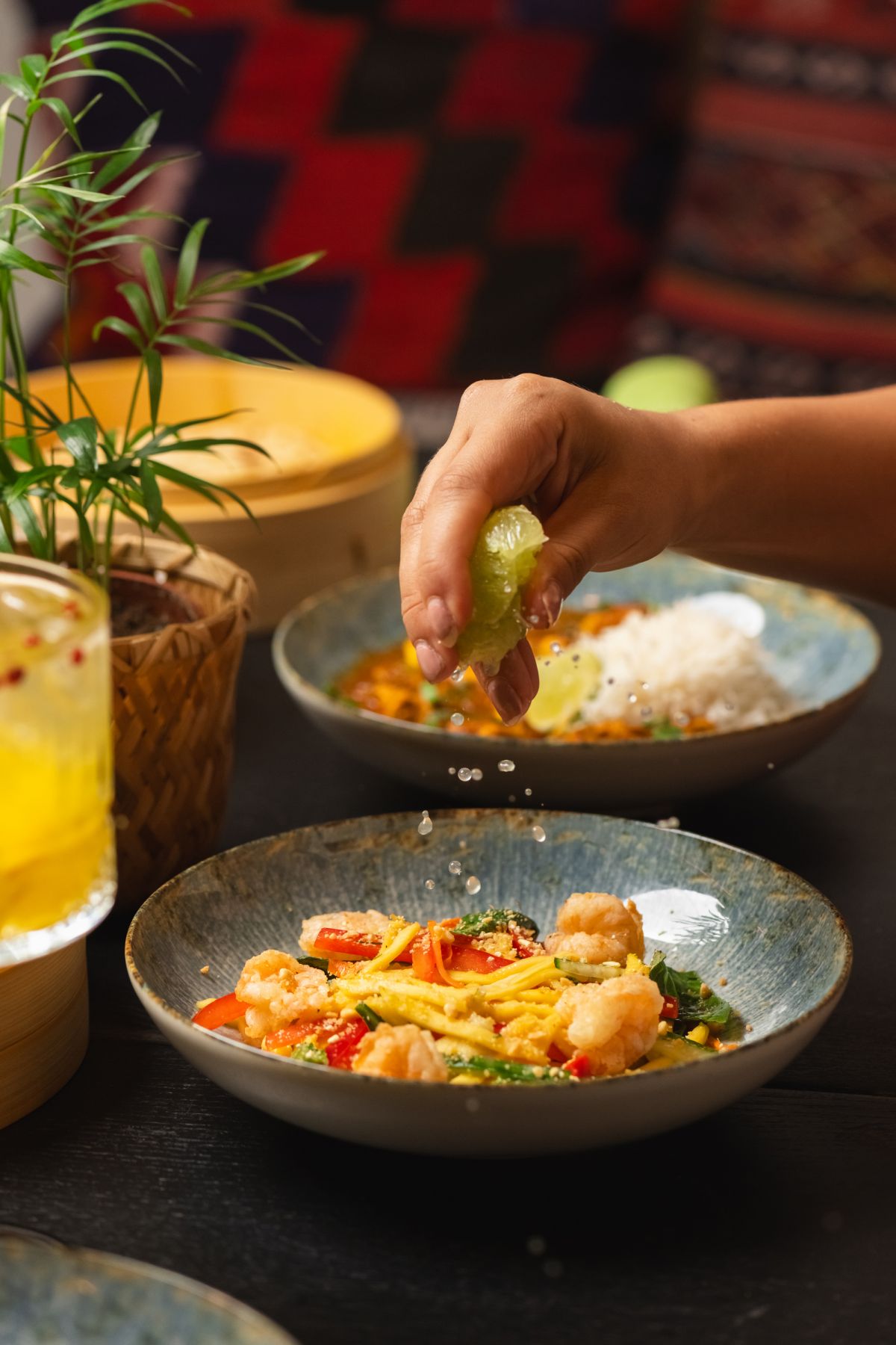 MoMo Bucharest, București - Rezervă o masă online - Restaurant din ...
